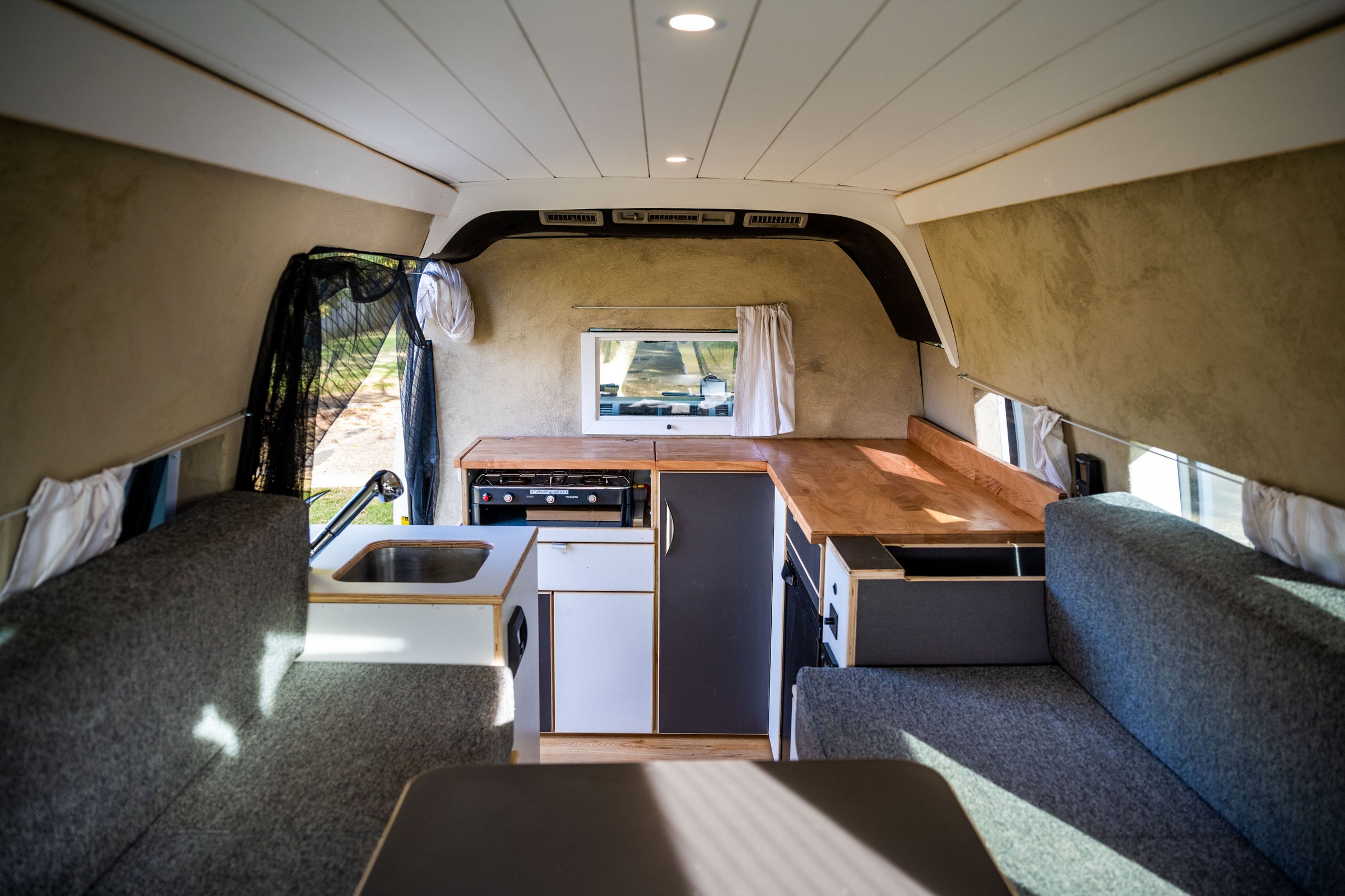 Toyota Hiace Van Fitout | Dogged Campers