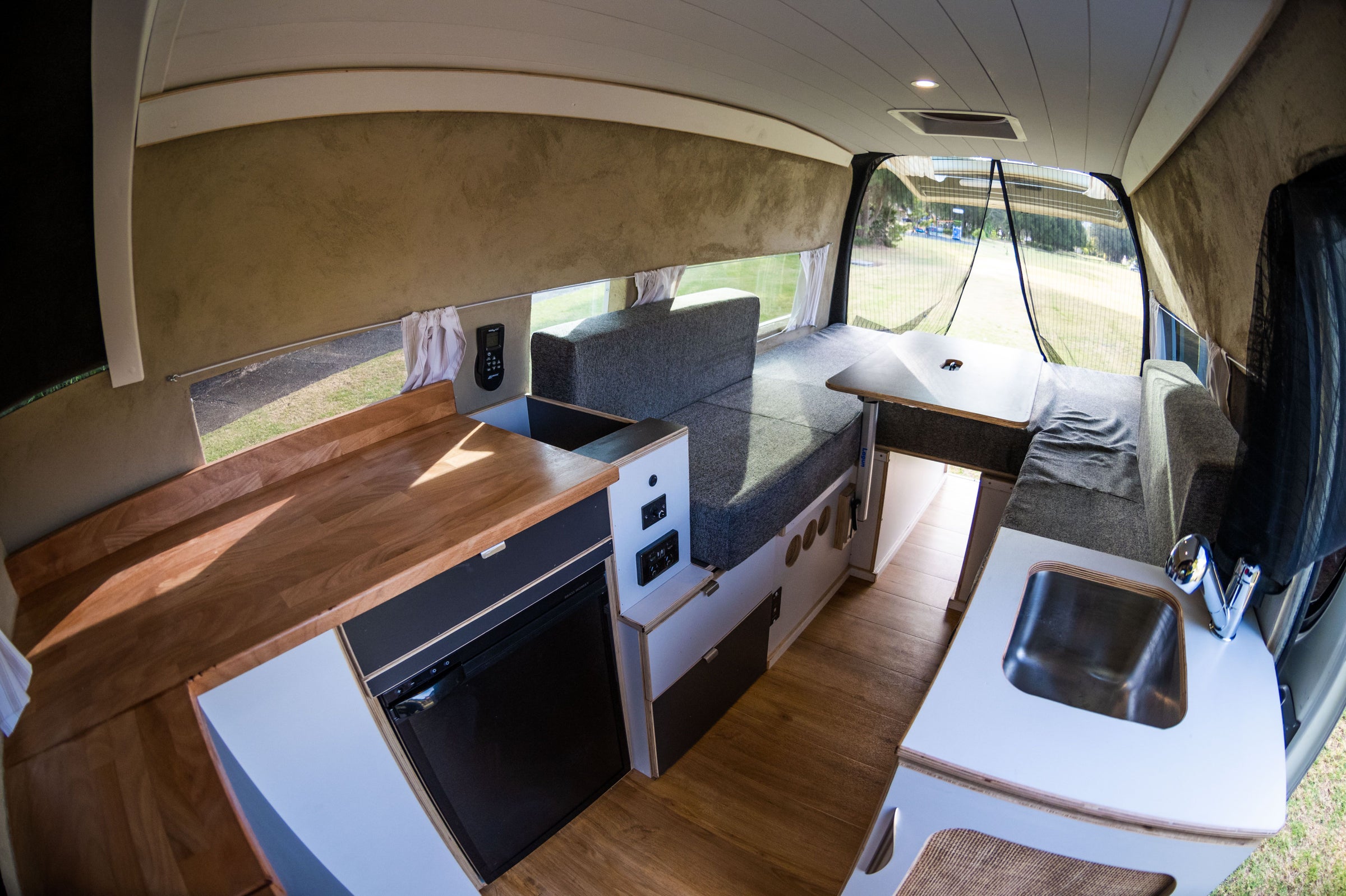 Toyota Hiace Van Fitout | Dogged Campers